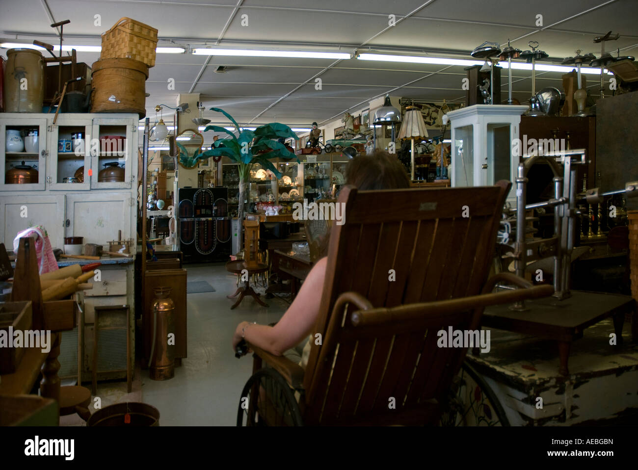 Antique store interior Stock Photo - Alamy