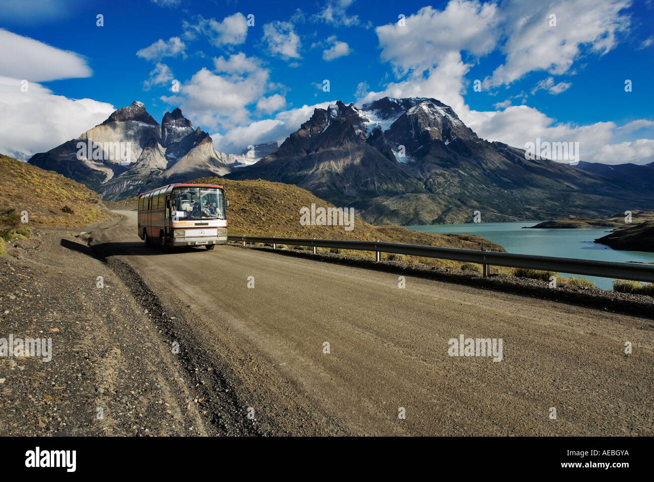 Bus road scenery hi-res stock photography and images - Alamy