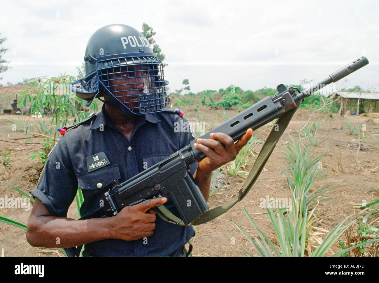 African policeman hi-res stock photography and images - Alamy