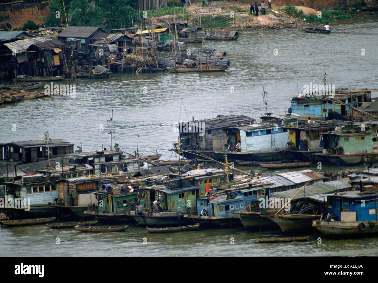 Chinese boats hi-res stock photography and images - Alamy