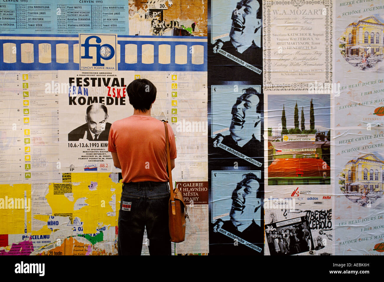 Looking at posters hi-res stock photography and images - Alamy