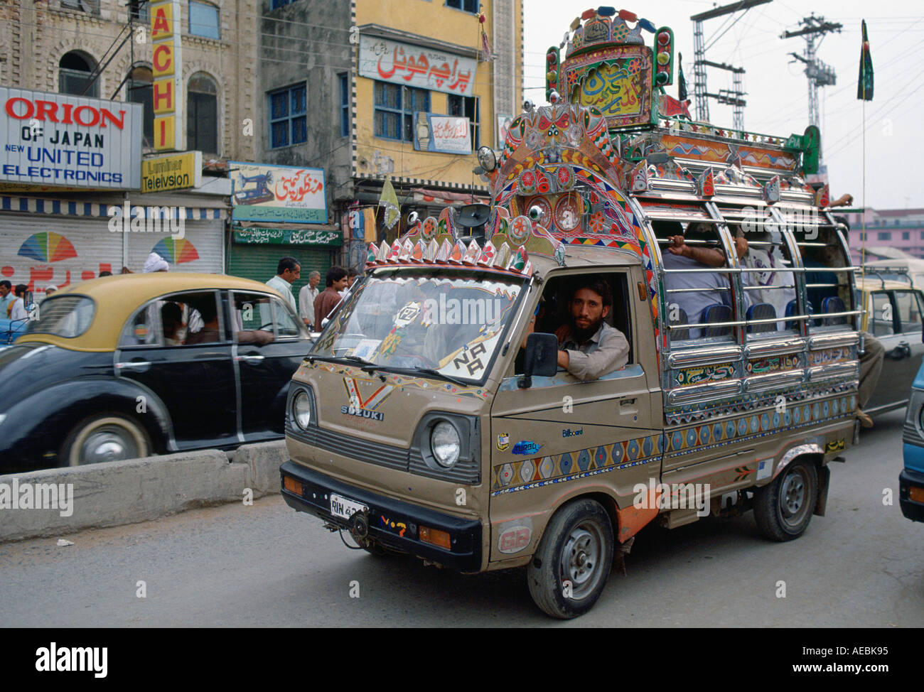 Decorated bus Islamabad Pakistan Stock Photo - Alamy