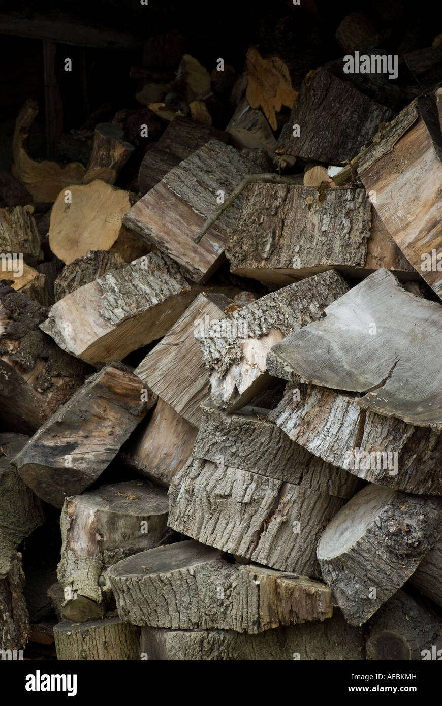 stack of seasoned logs Stock Photo - Alamy