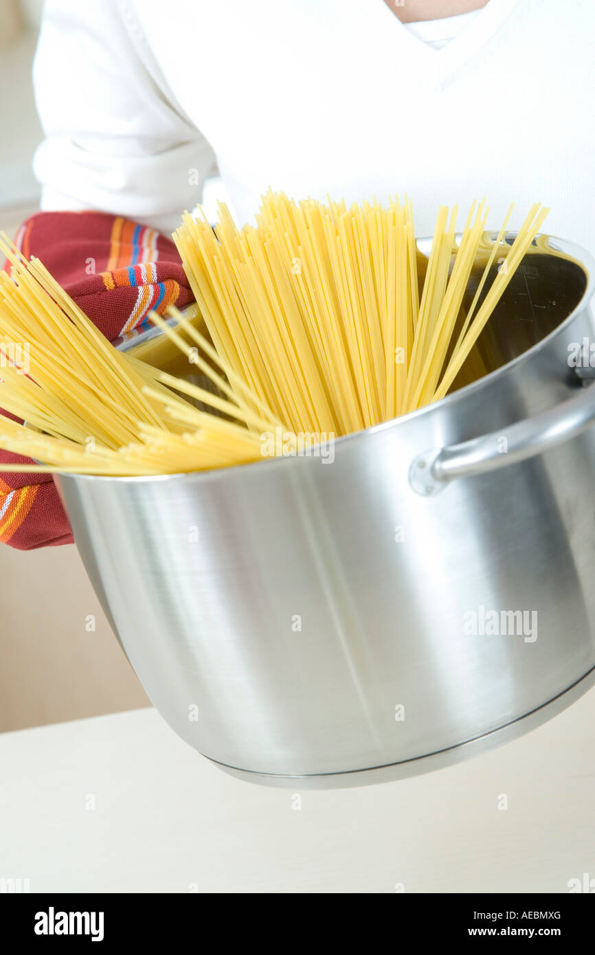 pasta in pot Stock Photo - Alamy