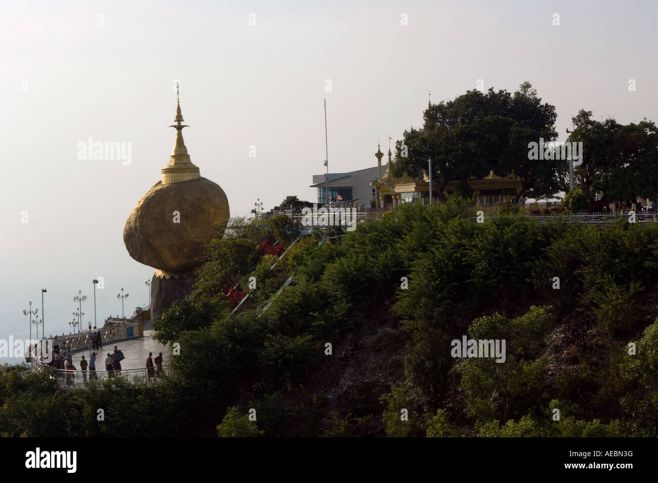 Mt kyaikto hi-res stock photography and images - Alamy