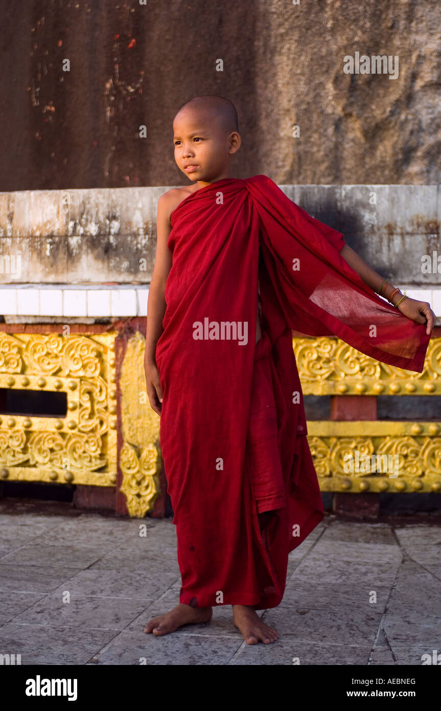 Mt kyaikto hi-res stock photography and images - Alamy