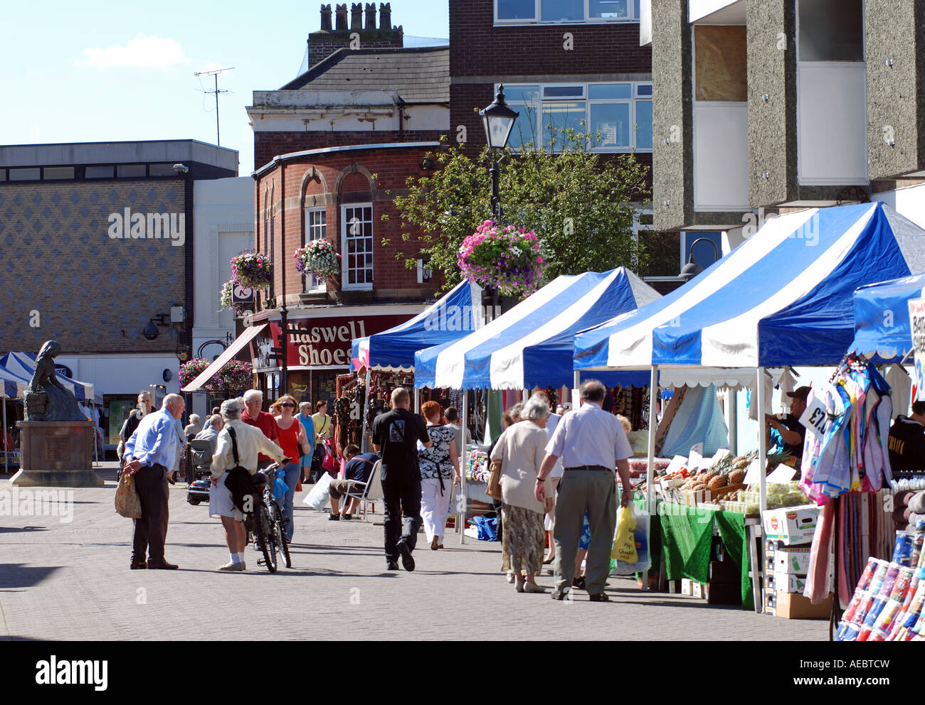 Nuneaton town centre hi-res stock photography and images - Alamy