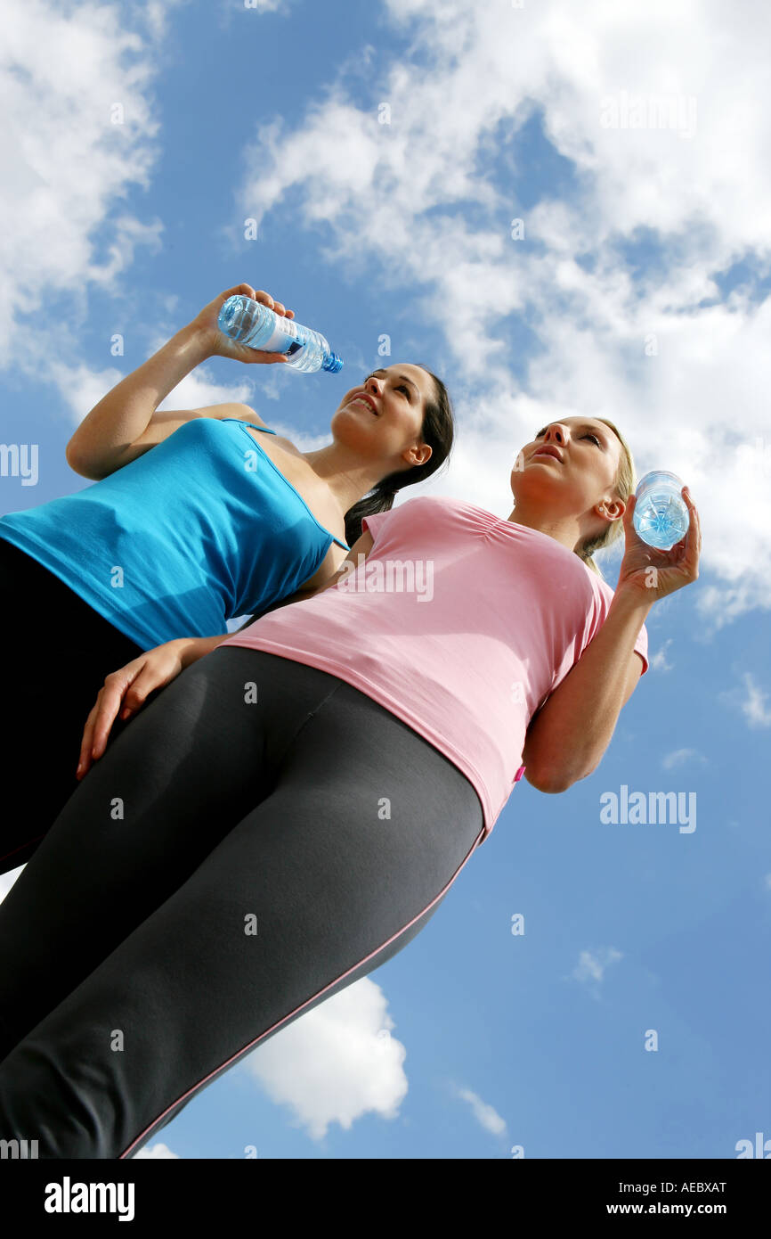 Young Women Drinking Water Model Released Stock Photo - Alamy