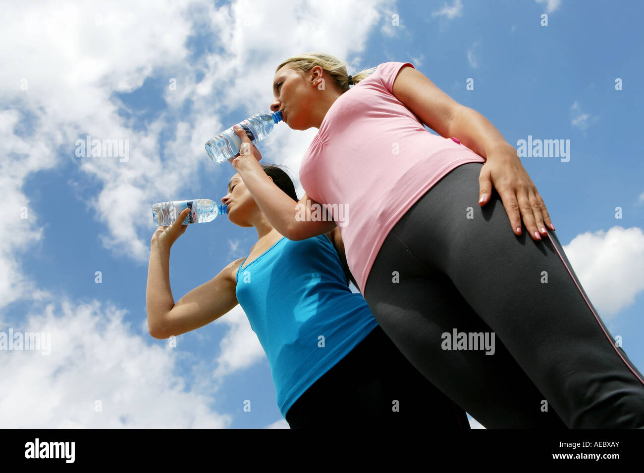 Young Women Drinking Water Model Released Stock Photo - Alamy