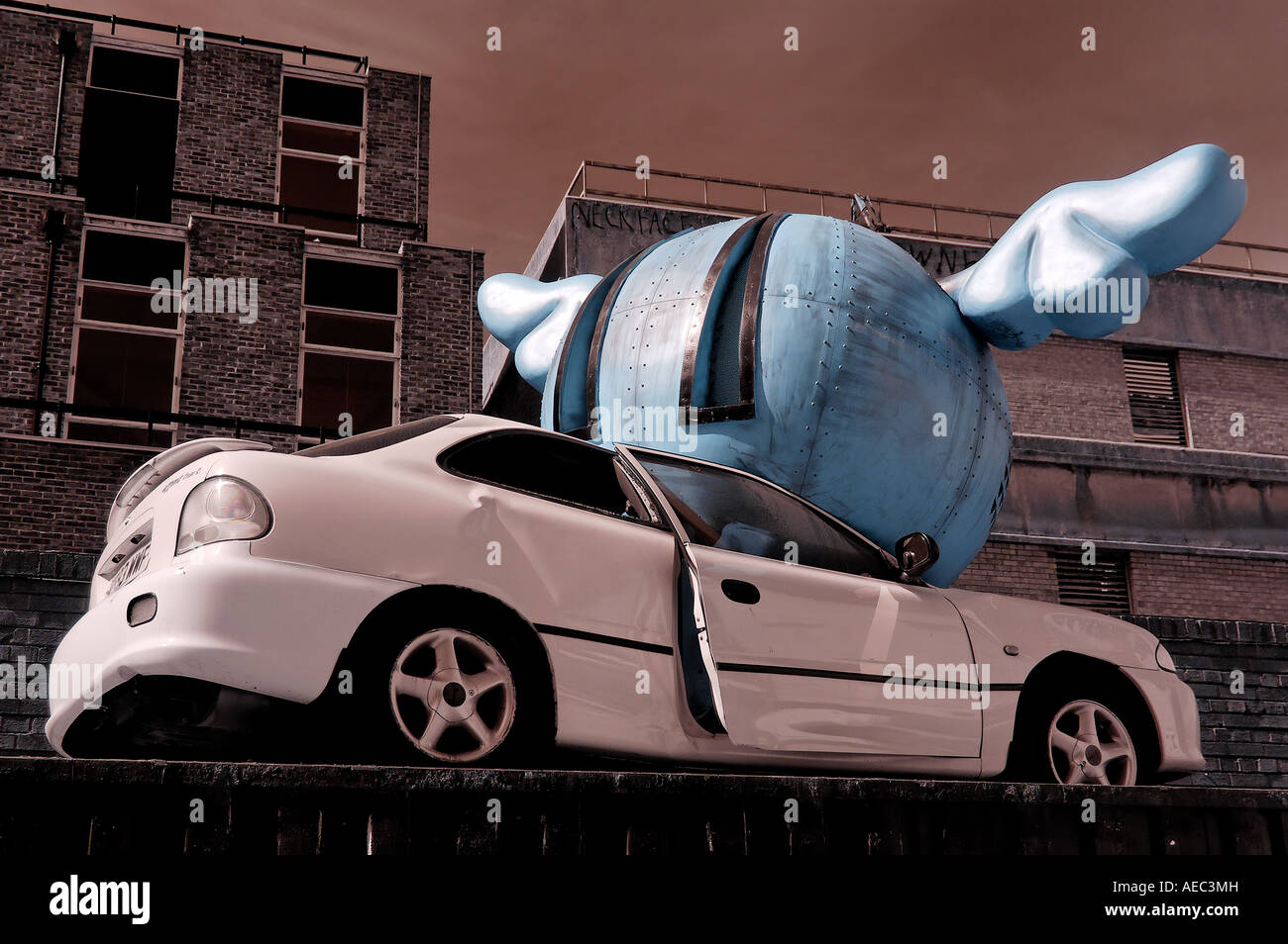 Alien crash hi-res stock photography and images - Alamy