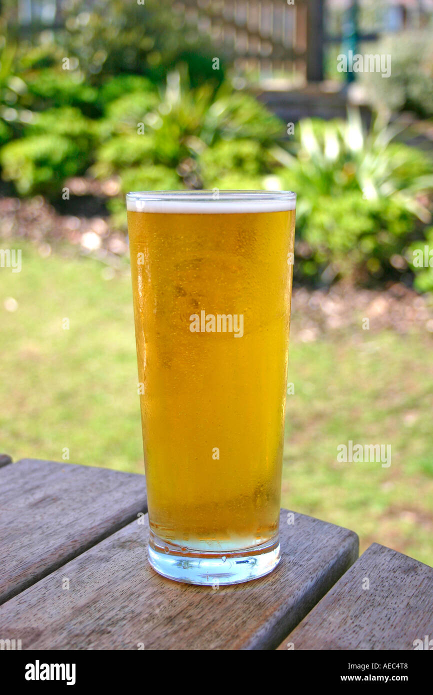 Nectar bar garden hi-res stock photography and images - Alamy