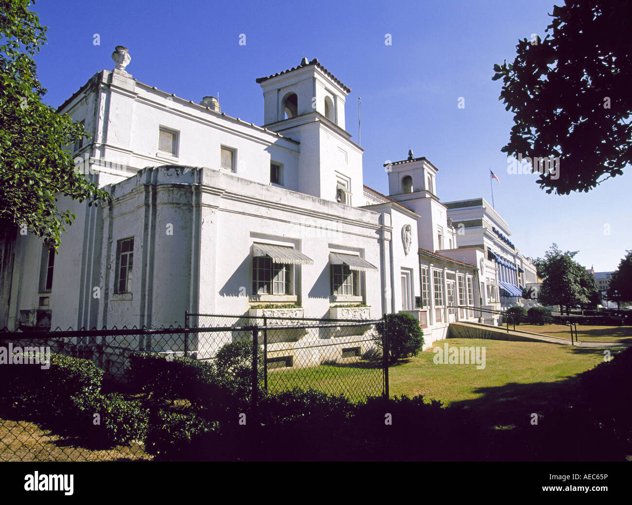 One of the bath houses along Bath House Row in Hot Springs National ...