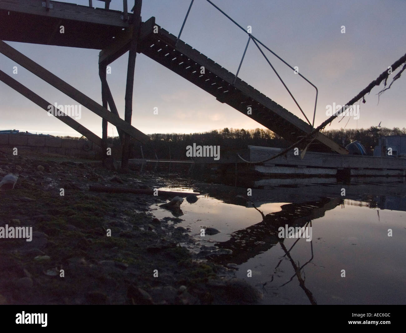 Boat ramps hi-res stock photography and images - Alamy