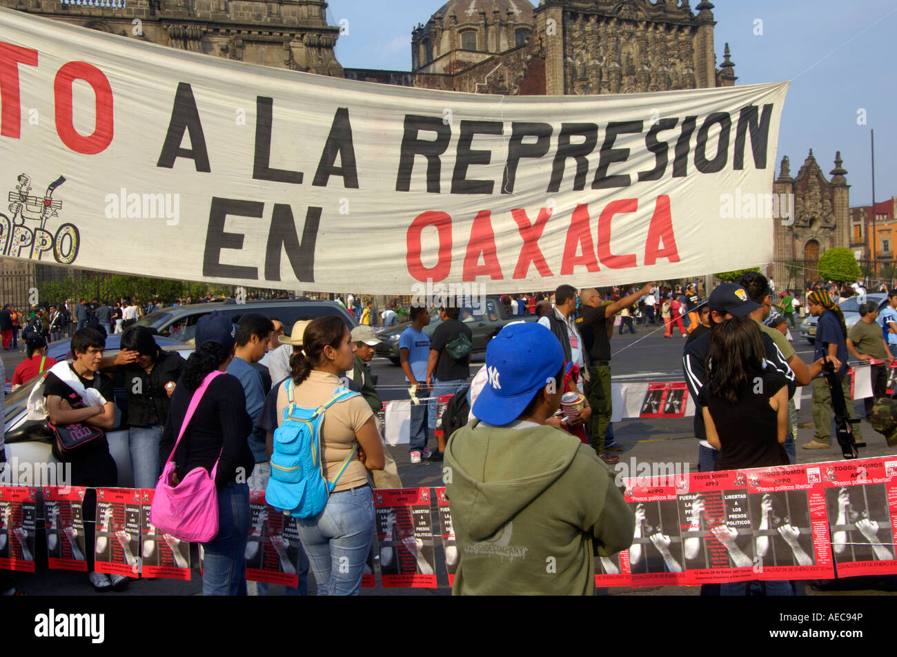 A Oaxaca protest movement gather in the Zocalo of Mexico City Stock ...