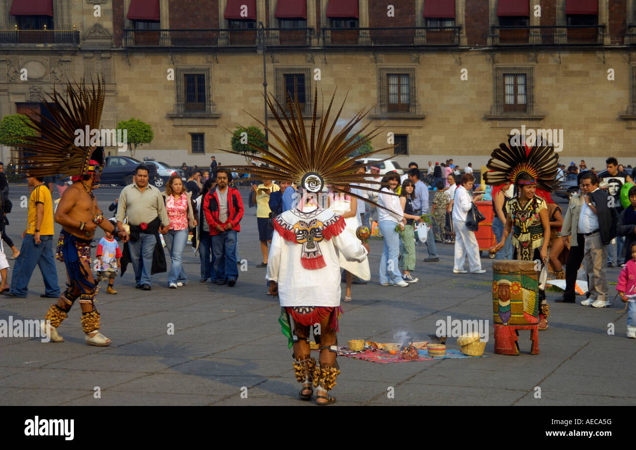Conchero dancers hi-res stock photography and images - Alamy