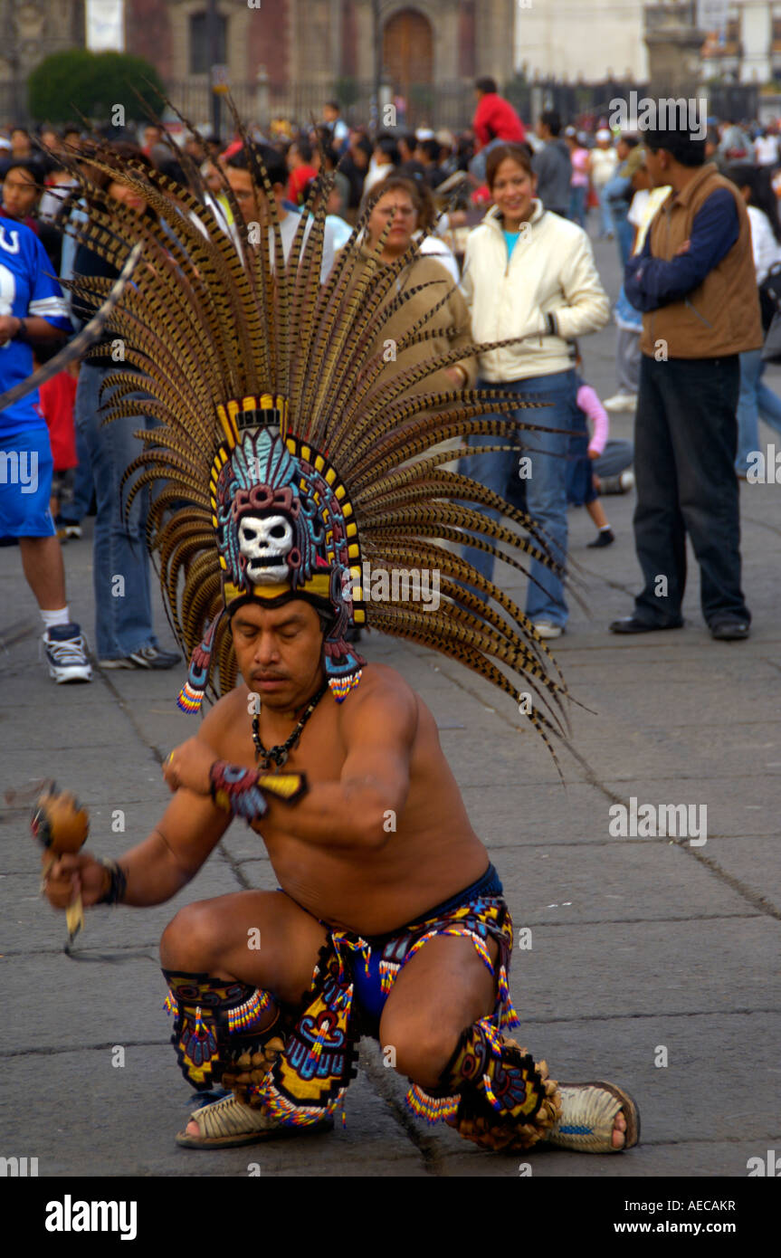 Conchero dancer performing in the Zocalo of Mexico City Stock Photo - Alamy