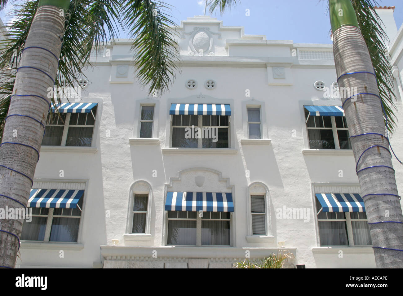 Flanking windows hi-res stock photography and images - Alamy