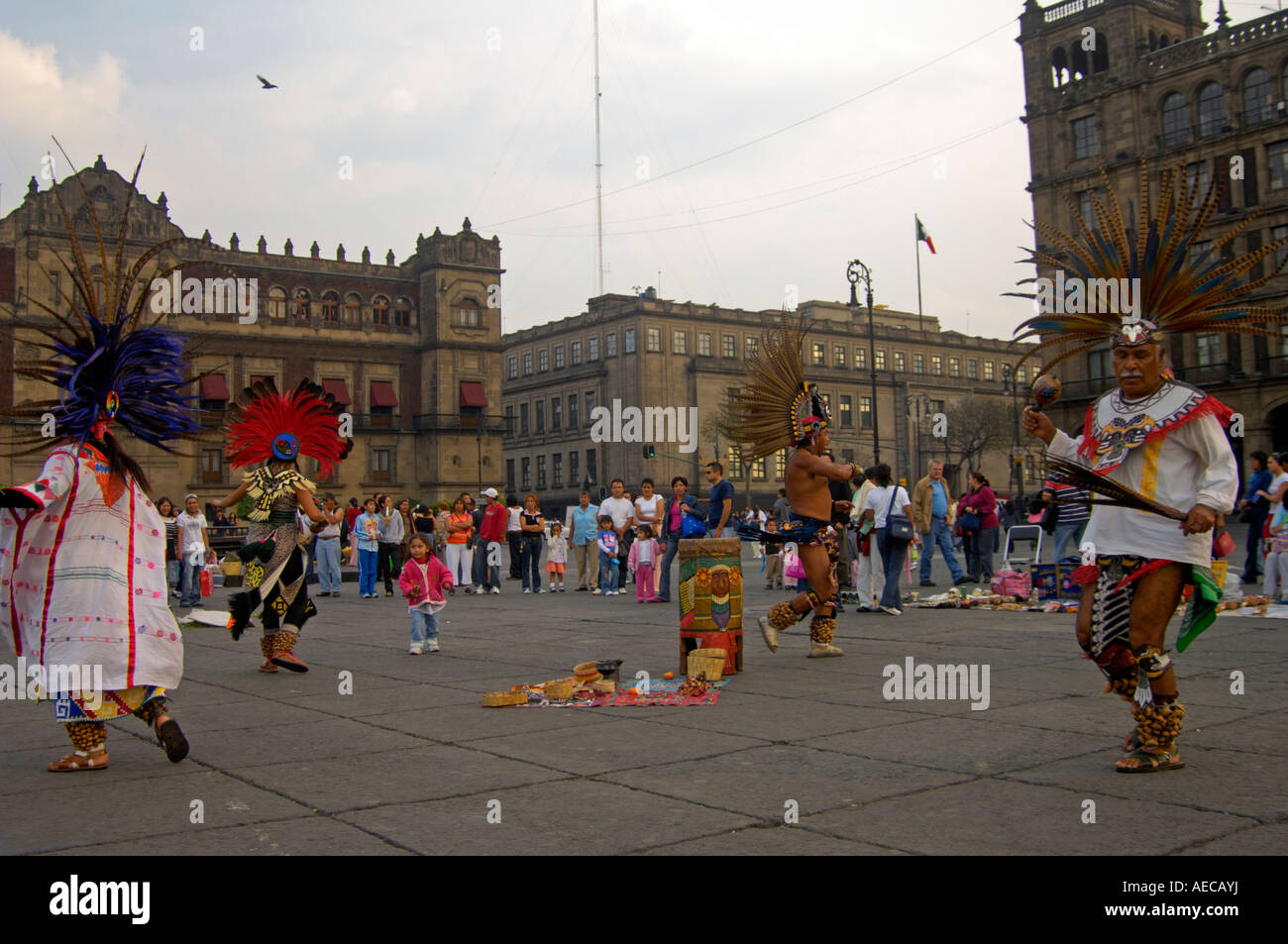 Conchero dancers hi-res stock photography and images - Alamy