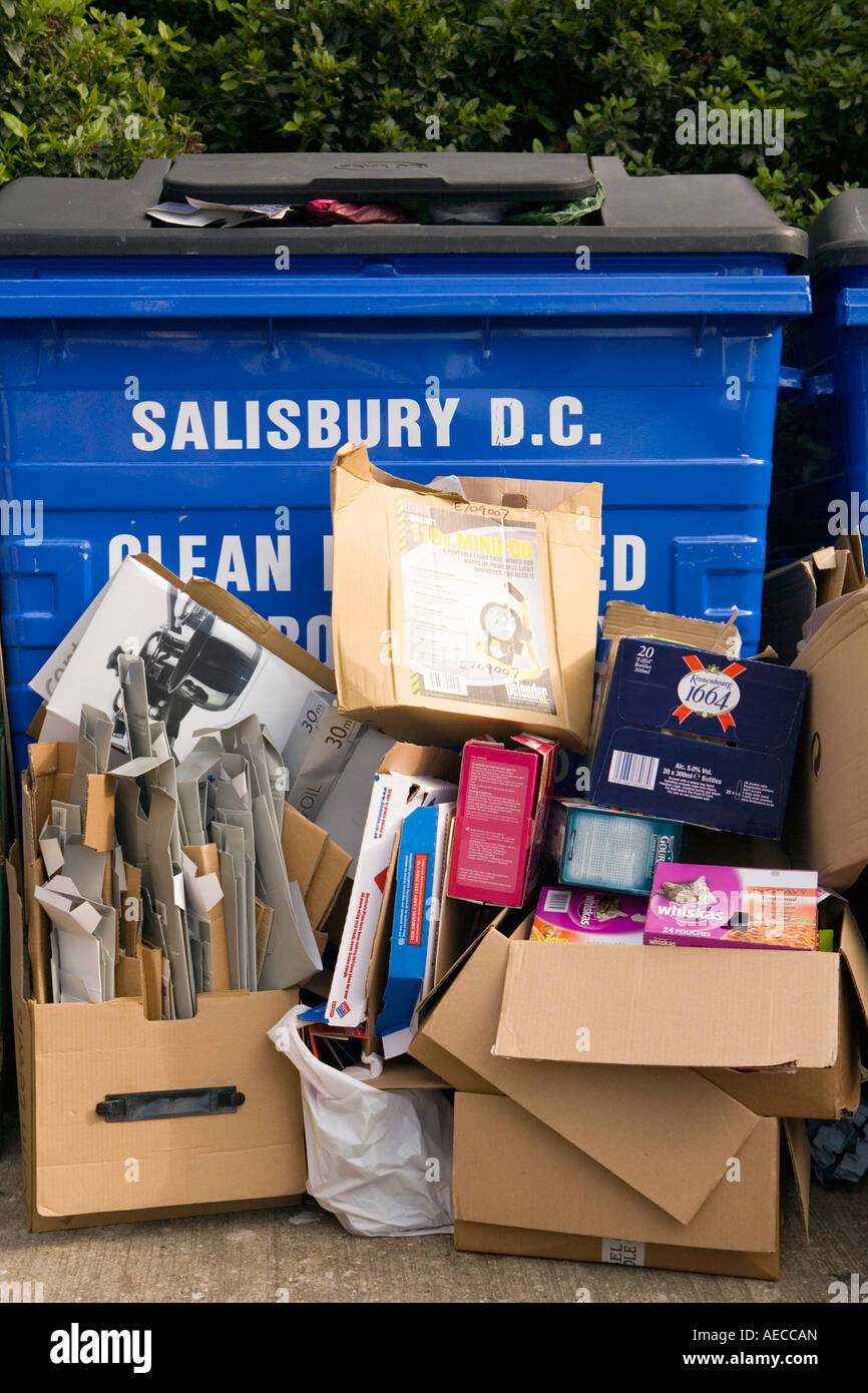 Waste paper and cardboard at a recycling center Stock Photo - Alamy