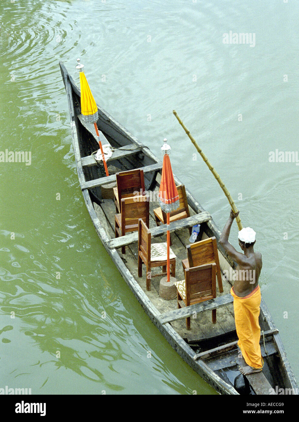 Voyager canoe hi-res stock photography and images - Alamy