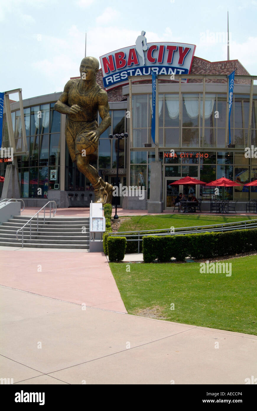 Nba city restaurant universal studios orlando hi-res stock photography ...