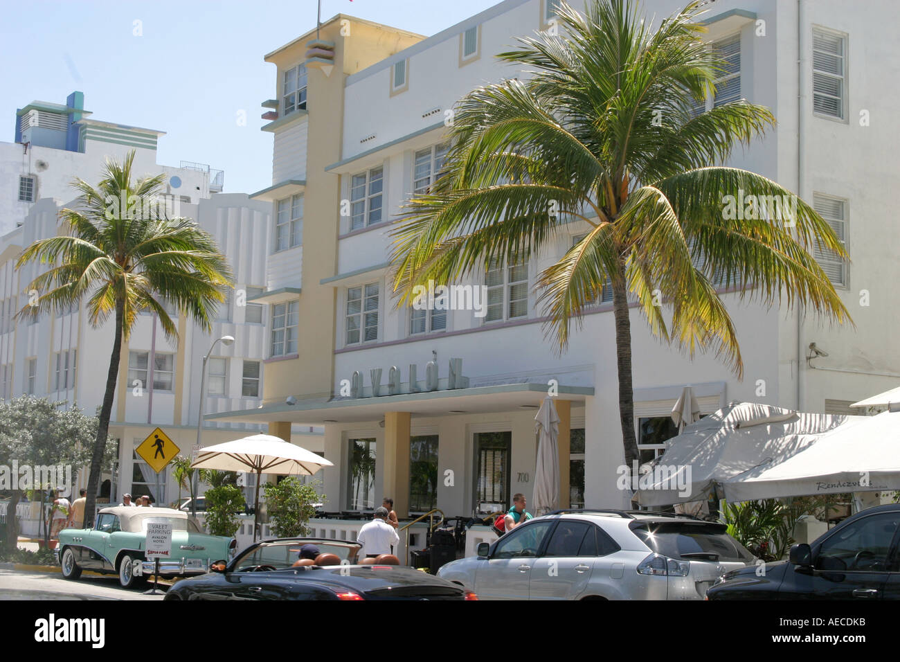 Framing art hi-res stock photography and images - Alamy