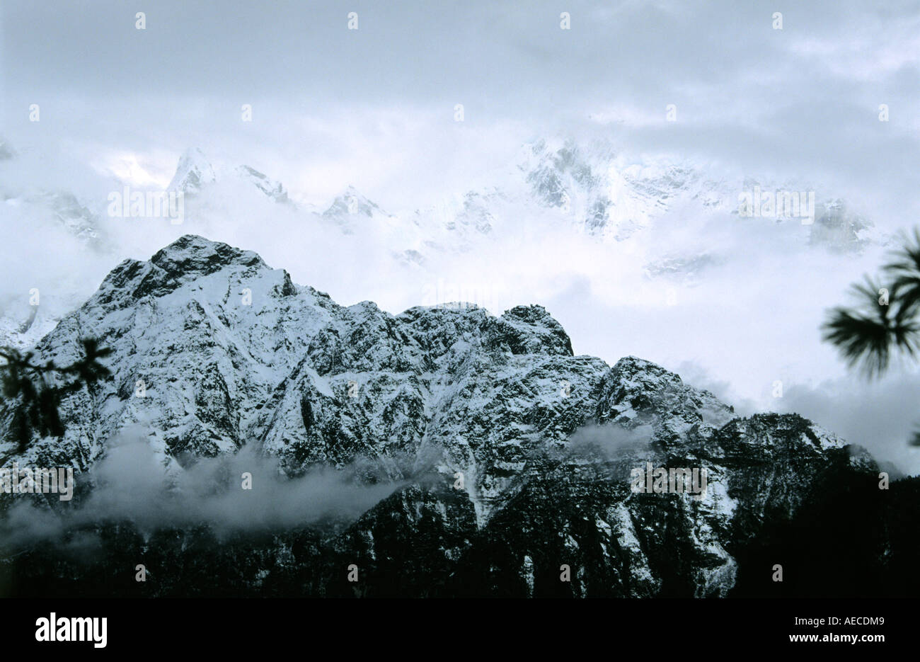 Scenic of Manaslu Himal range as seen from Danaque Annapurna ...