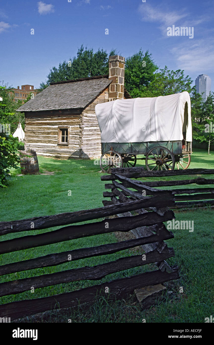 Log wagon hi-res stock photography and images - Alamy