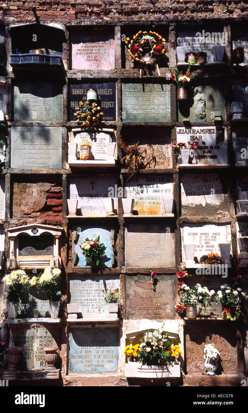 A walled cemetery in Guanajuato Mexico Stock Photo - Alamy