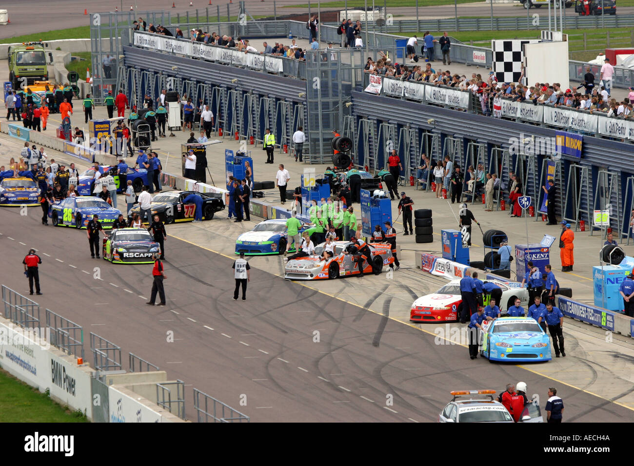 Pits grandstand hi-res stock photography and images - Alamy