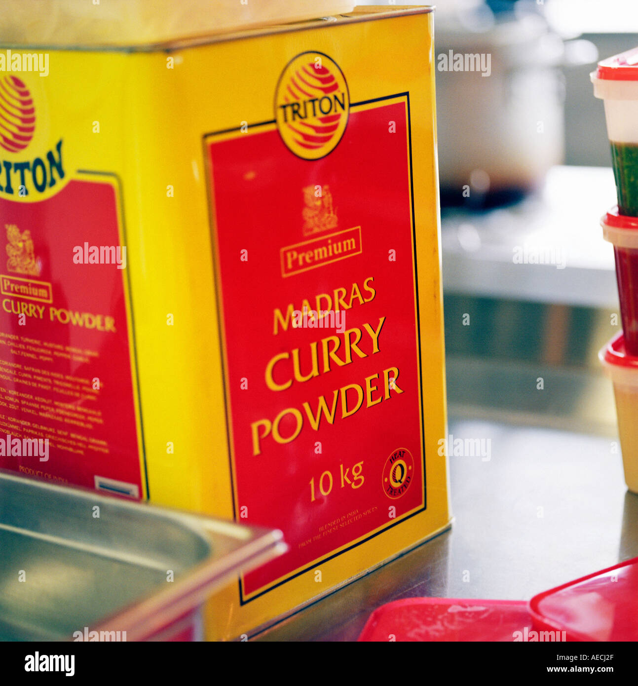 Sideboard dish hi-res stock photography and images - Alamy