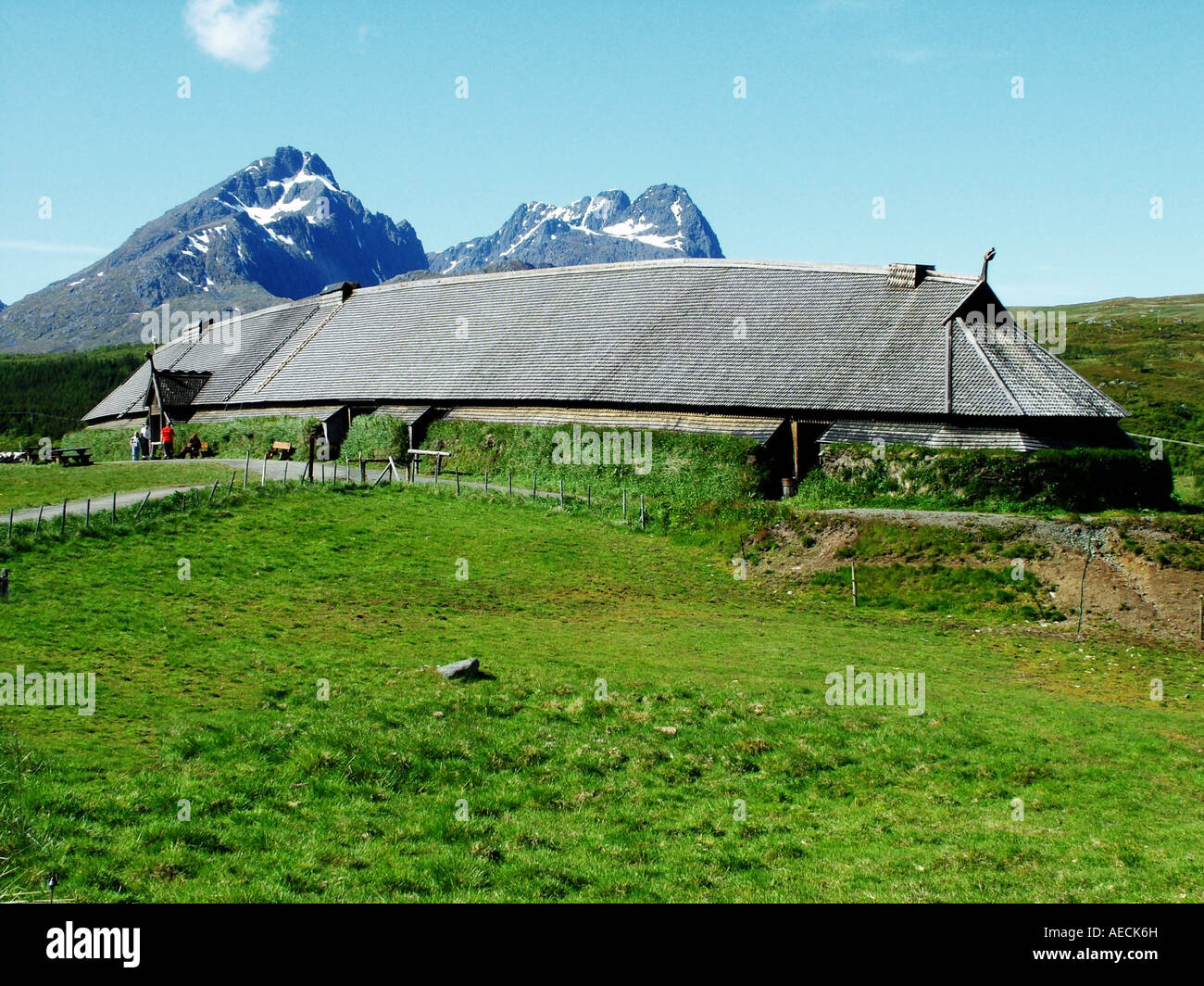 Viking house hi-res stock photography and images - Alamy