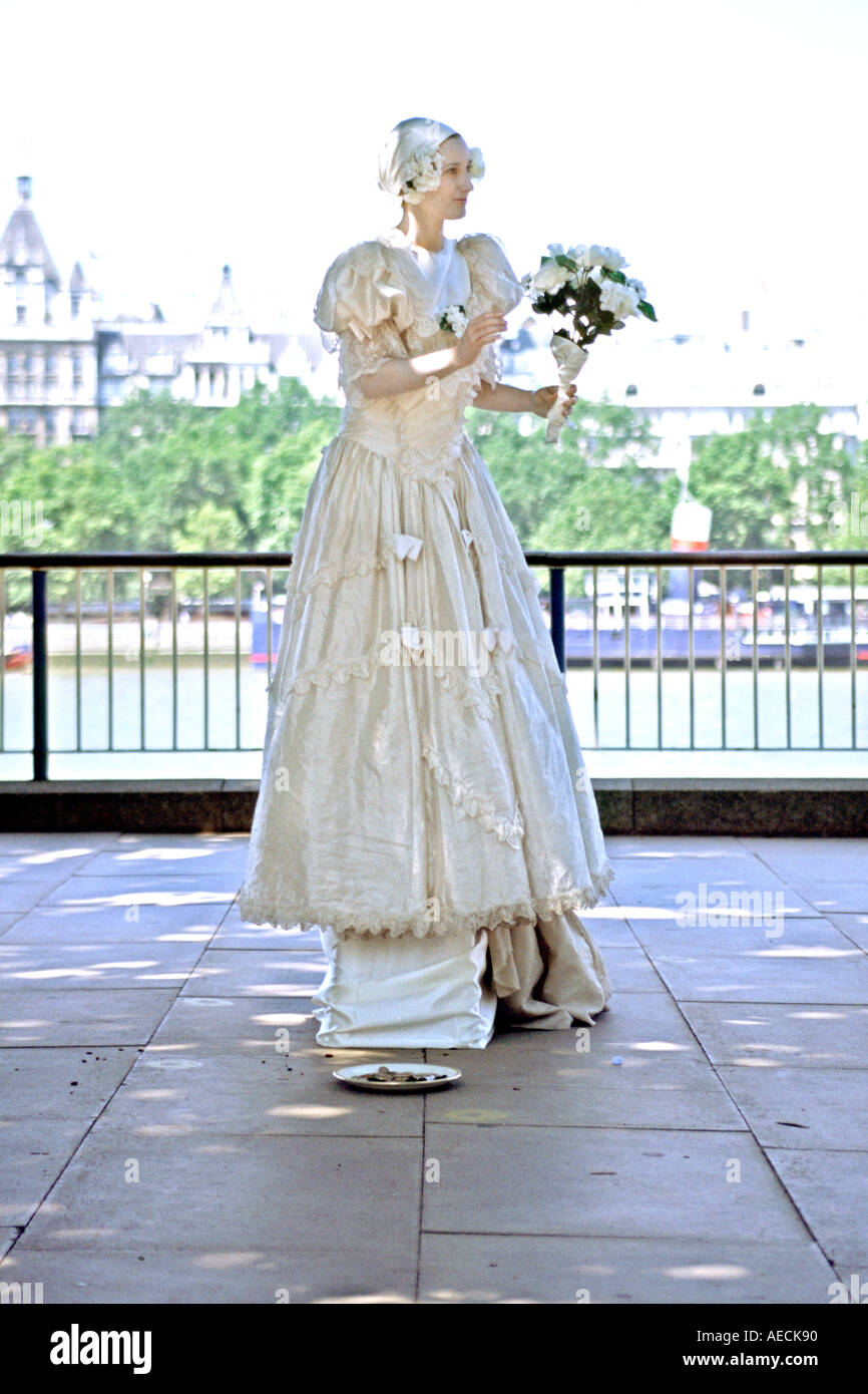 Period costume hi-res stock photography and images - Alamy