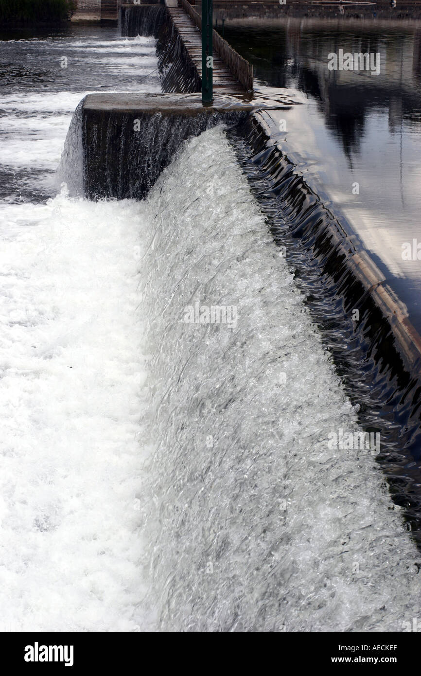 Fresh water lock system hi-res stock photography and images - Alamy