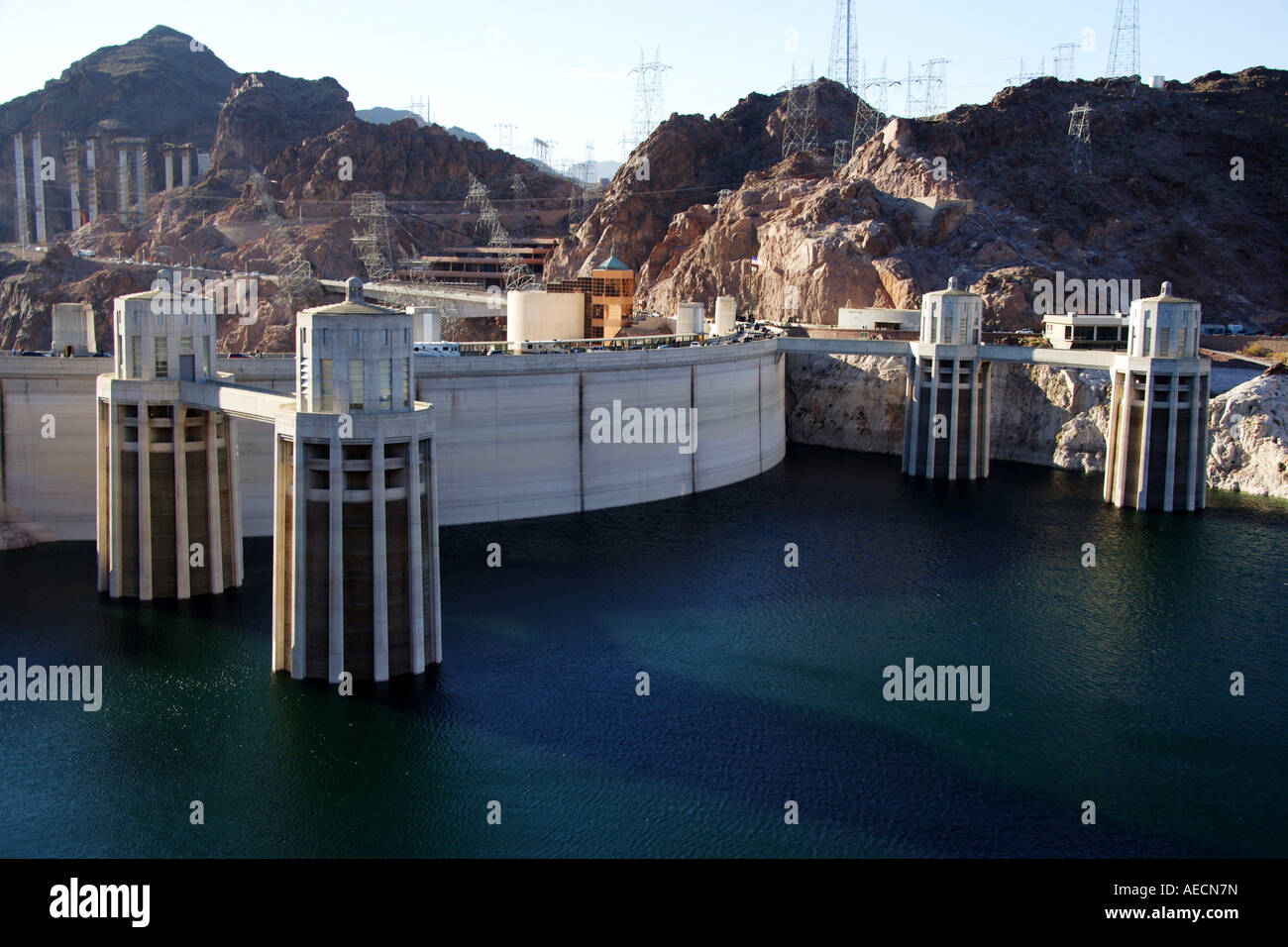 Hydroelectric power plant california hi-res stock photography and ...