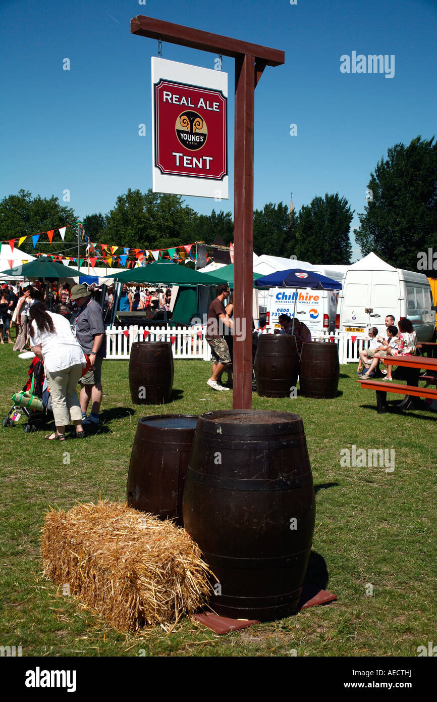 Country pub sign innocent village hi-res stock photography and images ...