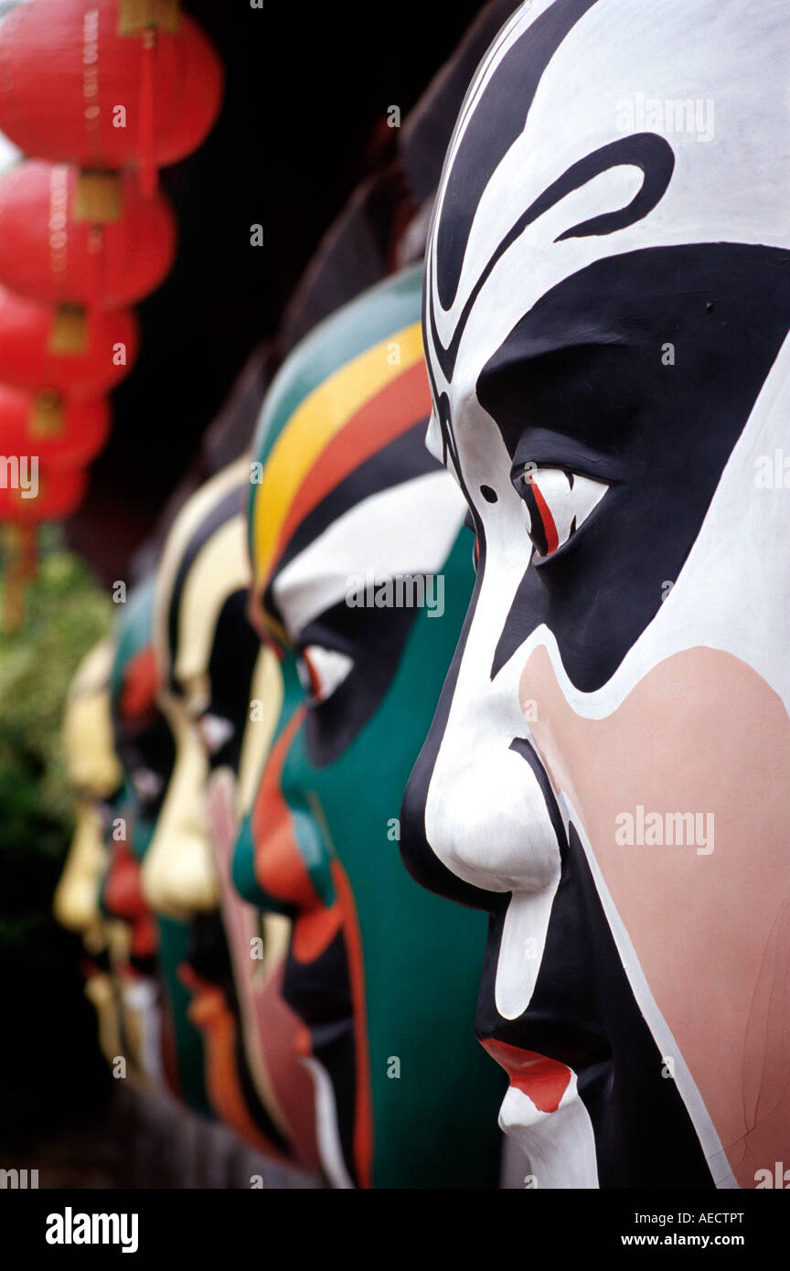 Chinese masks hi-res stock photography and images - Alamy
