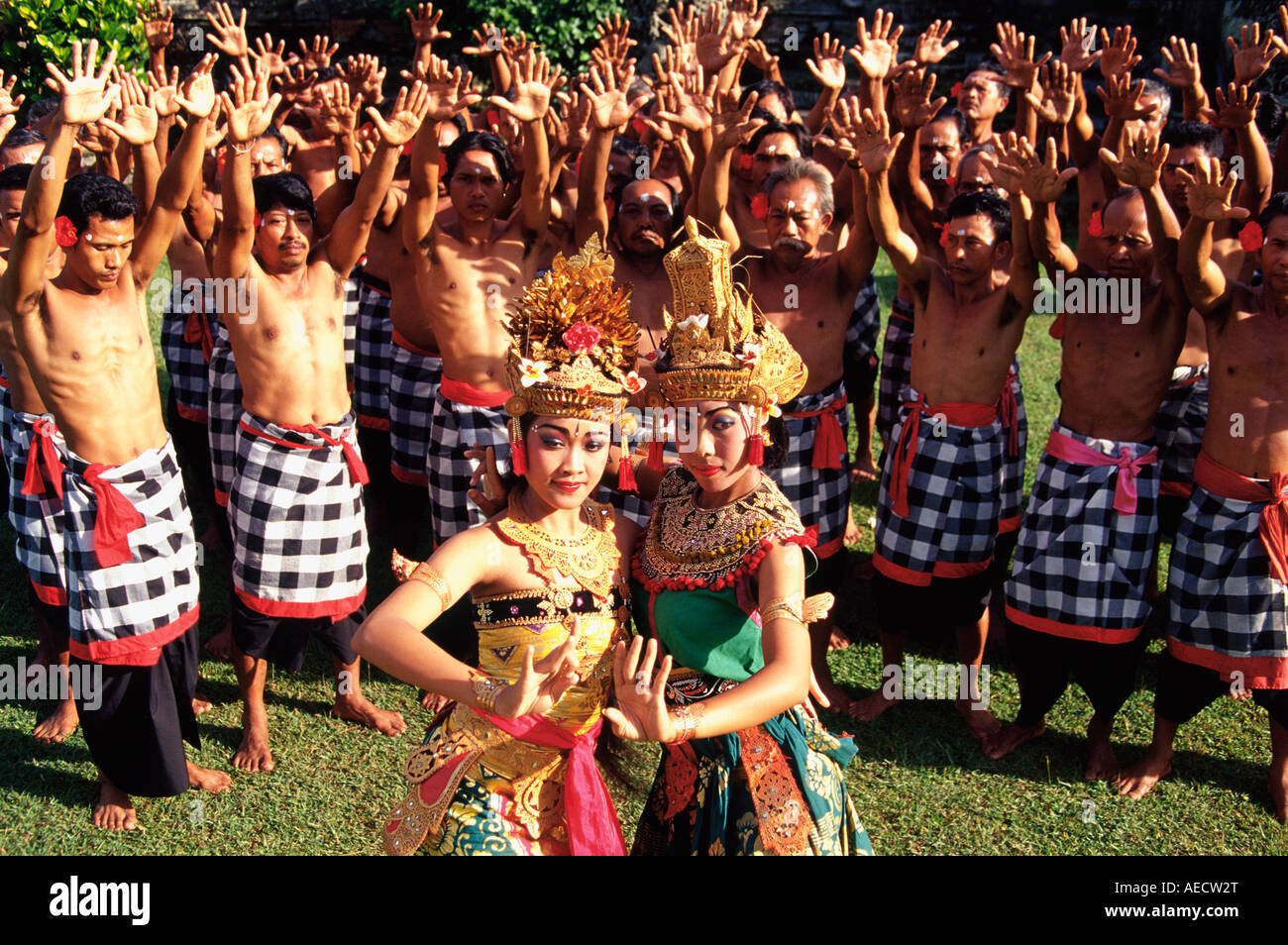 Kecak dance crowd hi-res stock photography and images - Alamy