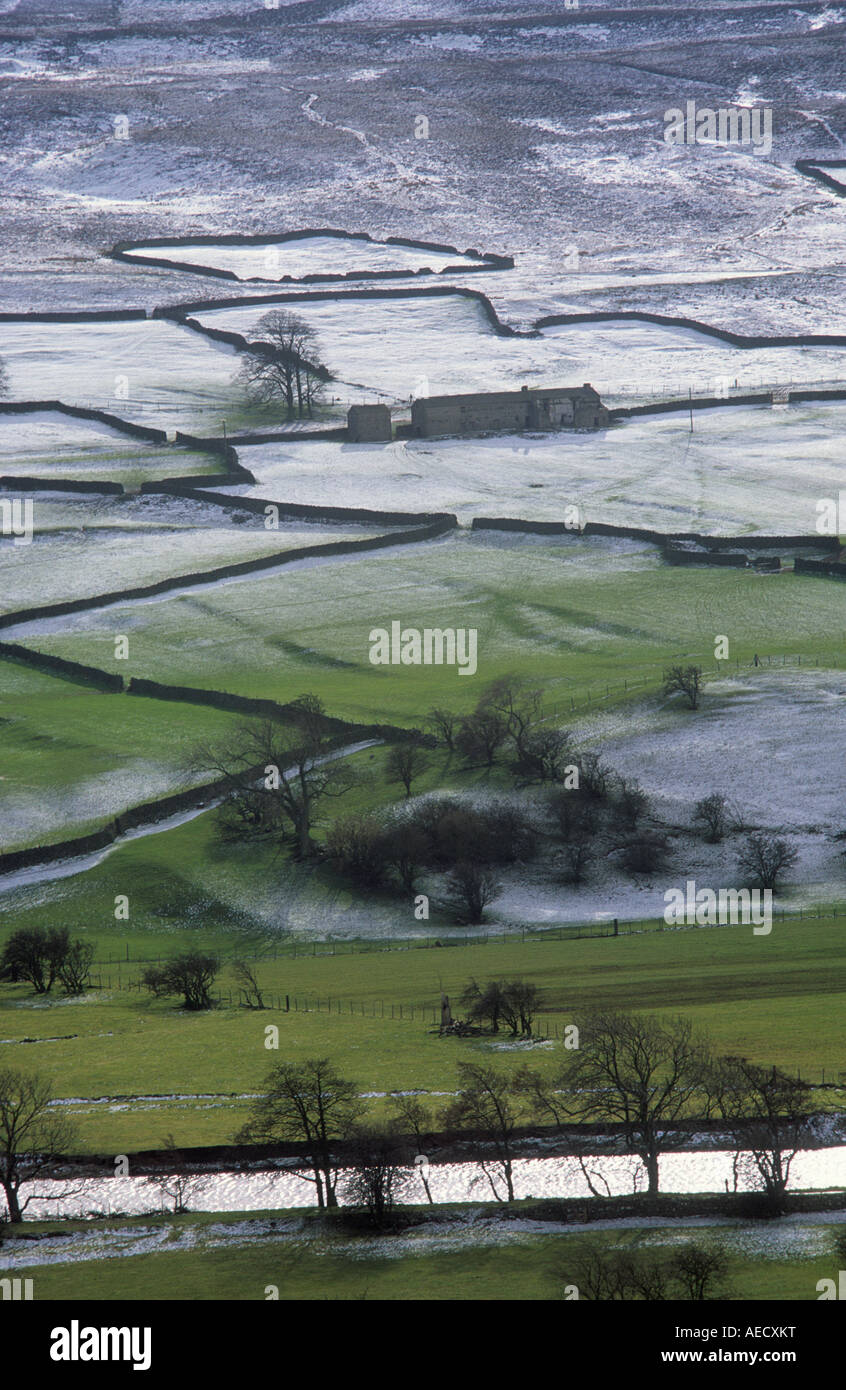 River Swale, Reeth, Yorkshire Dales Stock Photo - Alamy