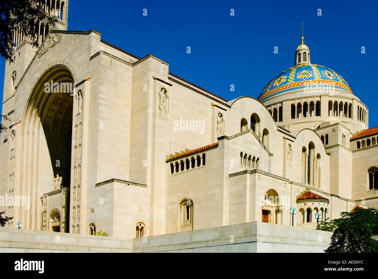Basilica of the National Shrine of the Immaculate Conception in ...