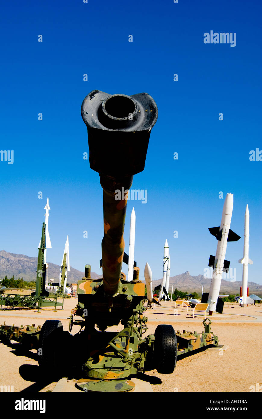 XM 198 Howitzer Cannon at White Sands Missile Musem in New Mexico Stock ...