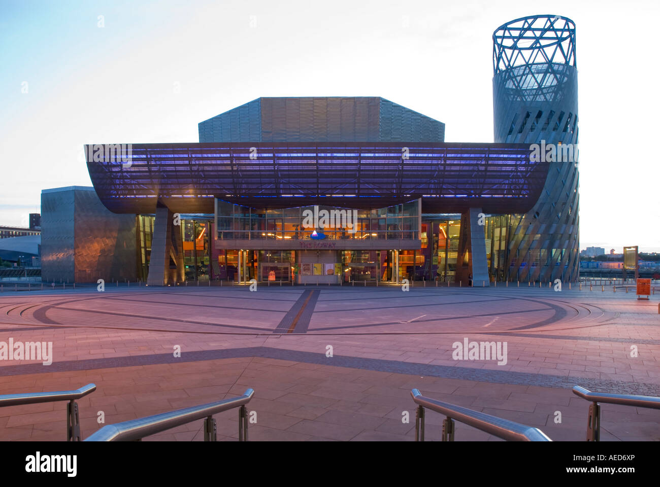 Manchester, UK: The Lowry Theatre and Gallery building at dusk Stock ...