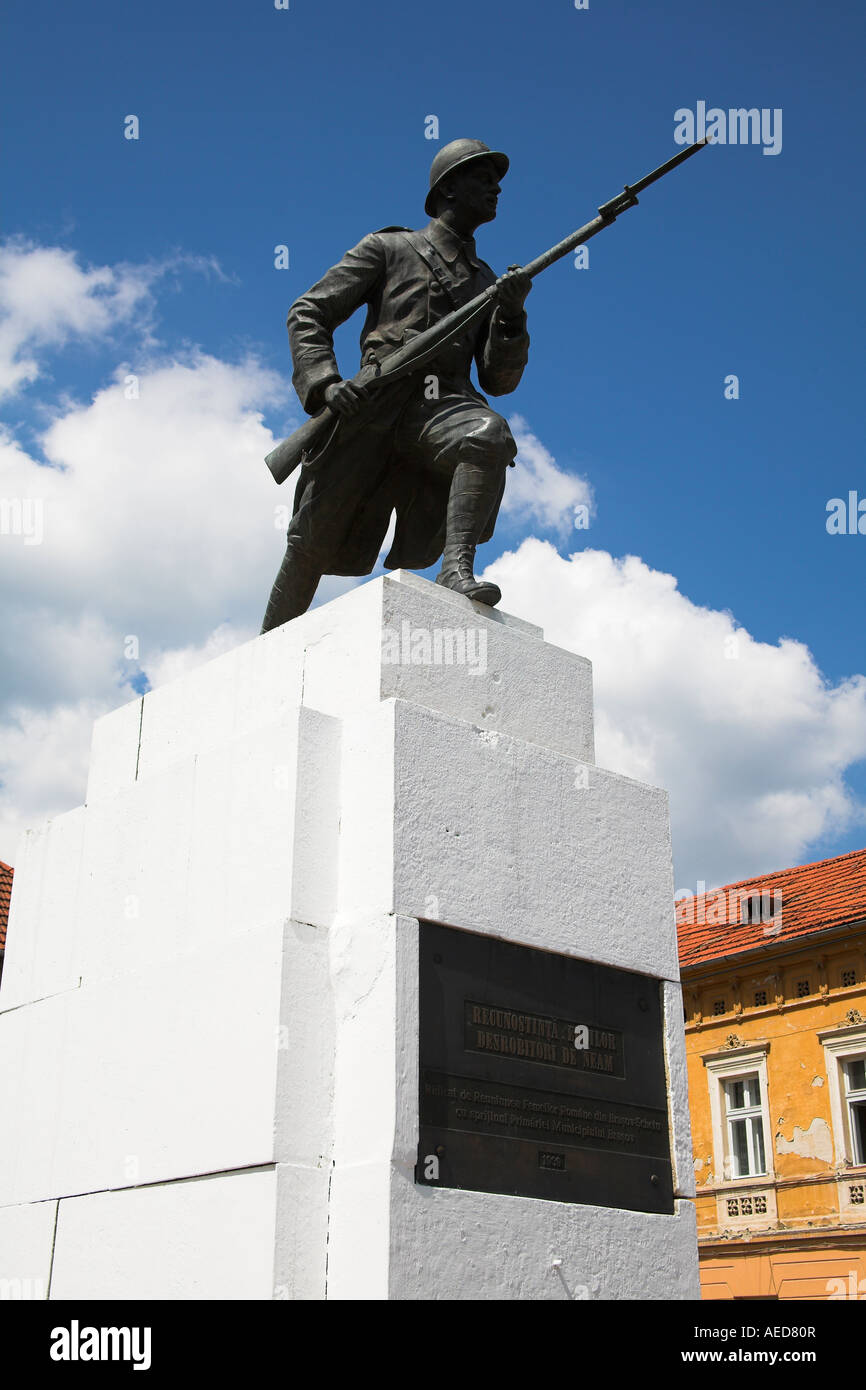 Statue to commemorate end of First World War, Piata Unirii, Brasov ...