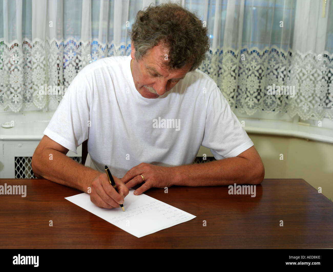 British writing paper hi-res stock photography and images - Alamy