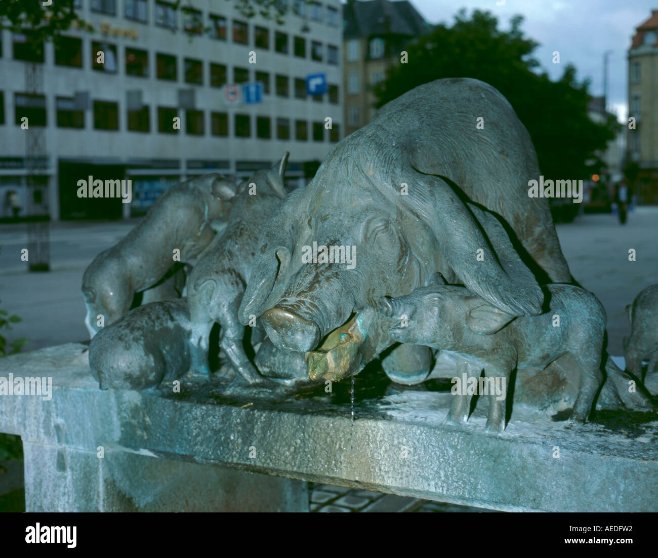 Bronze sculpture of sow and piglets outside Århus Rådhus (Town Hall ...