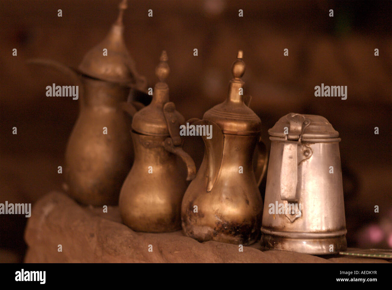 Dented teapot hi-res stock photography and images - Alamy