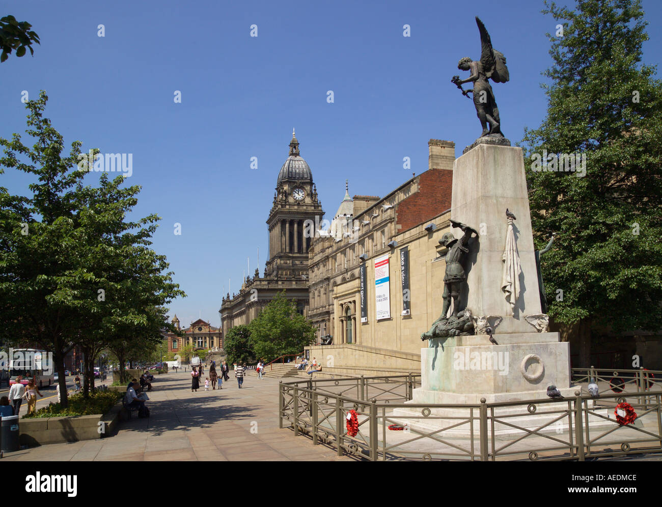 Statue of [St George] Leeds Art Gallery Yorkshire Stock Photo - Alamy