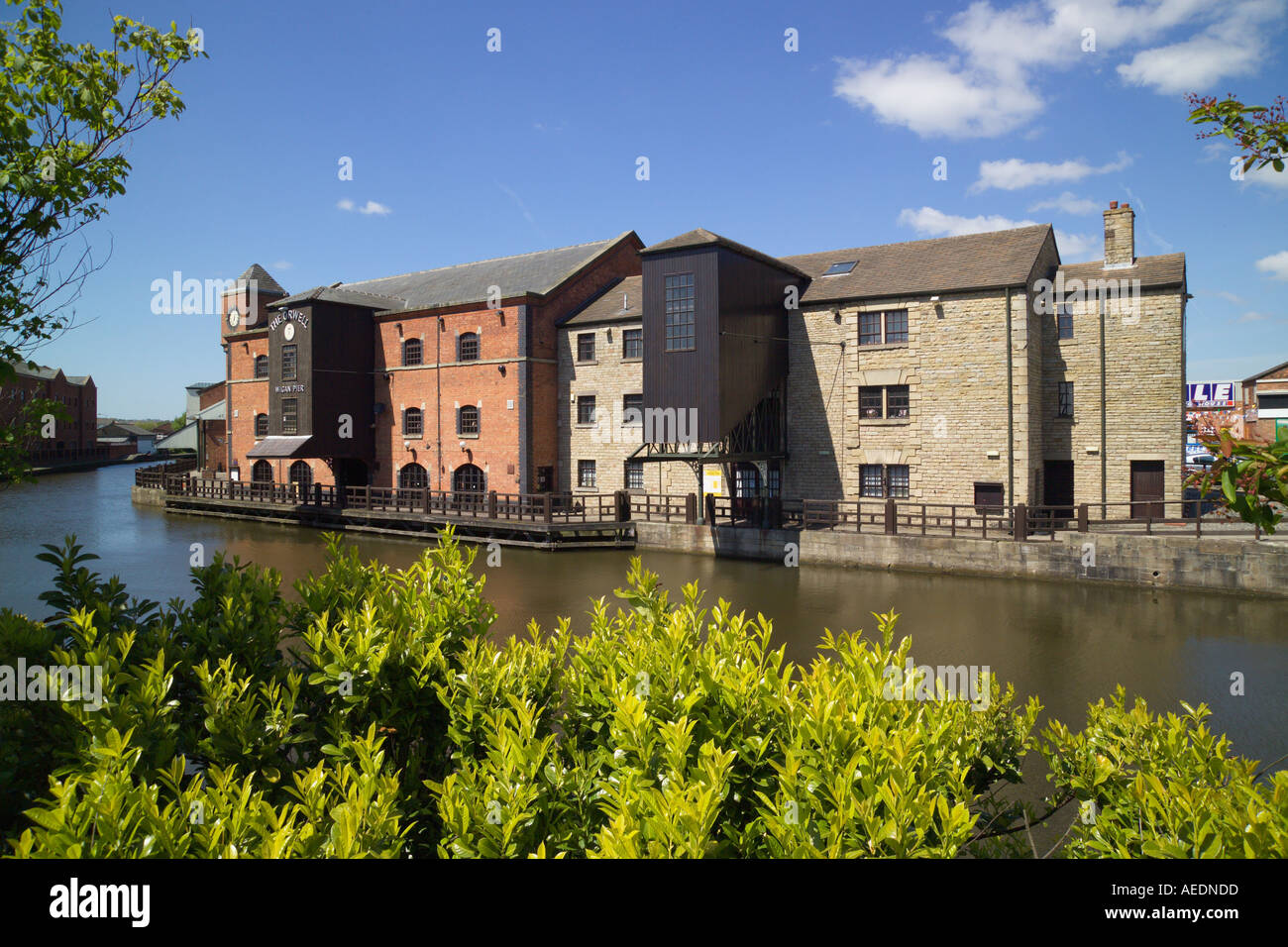 Wigan pier hi-res stock photography and images - Alamy