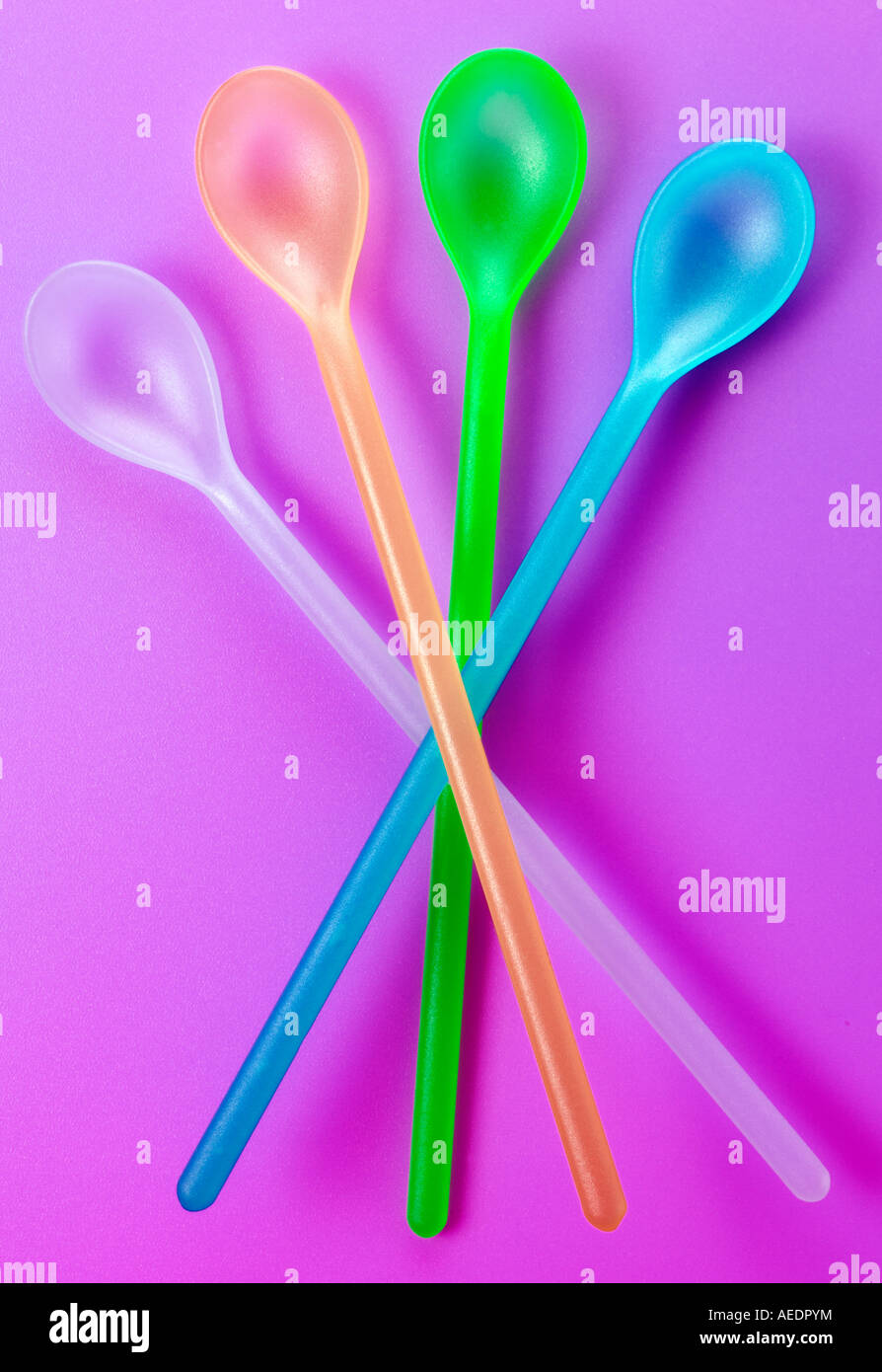 Coloured plastic spoons hi-res stock photography and images - Alamy