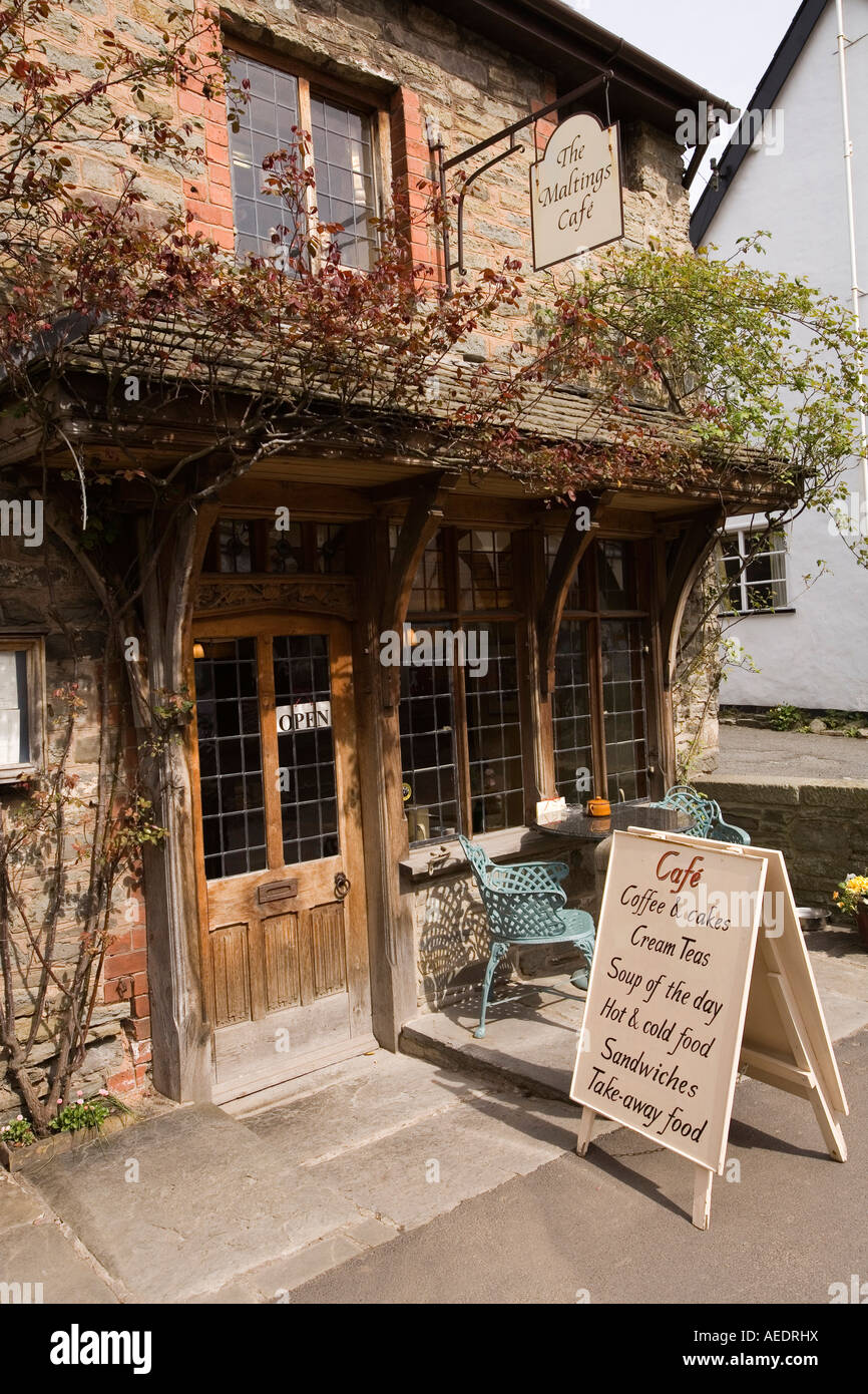 Clun house hi-res stock photography and images - Alamy
